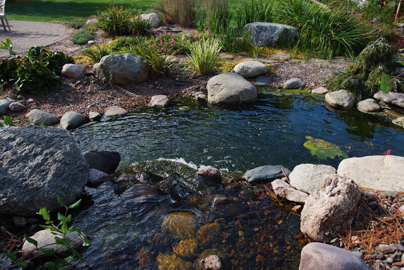 Ponds 2 - Natural Crushed Rock, Interior/Exterior Decorative Stone ...