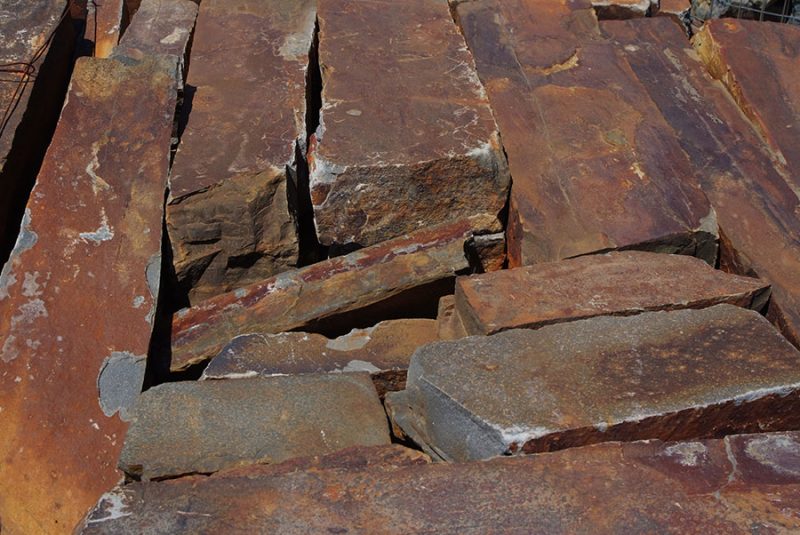 Manitoba Copper Ledge, Full Veneer - Natural Crushed Rock, Interior ...