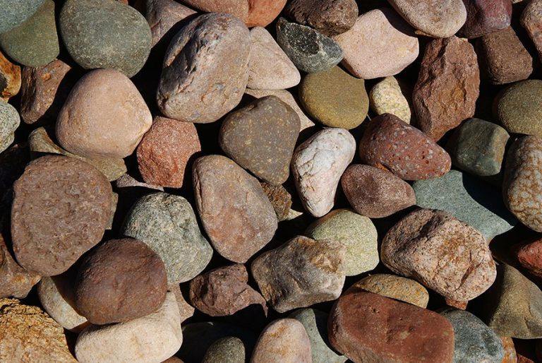 3/8" X 3/16" Red Flint River Rock - Natural Crushed Rock, Interior ...