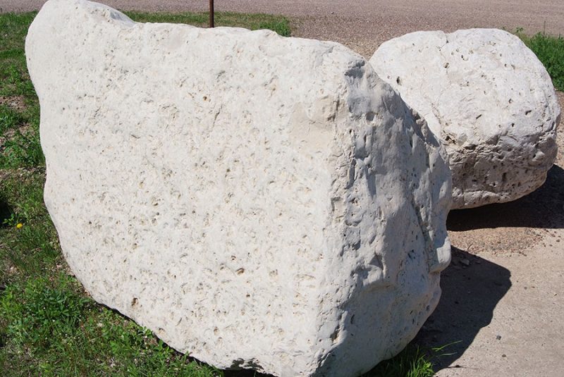 White Boulders +18" - Natural Crushed Rock, Interior/Exterior ...